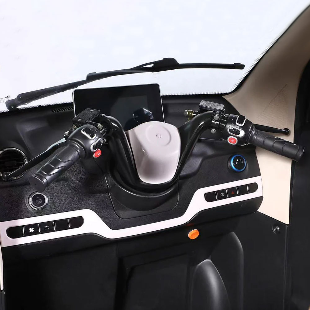 Piccola auto elettrica senza patente e patentino | REAMED Roma